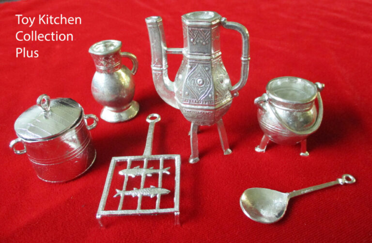 Toy Kitchen Collection from Billy and Charlie