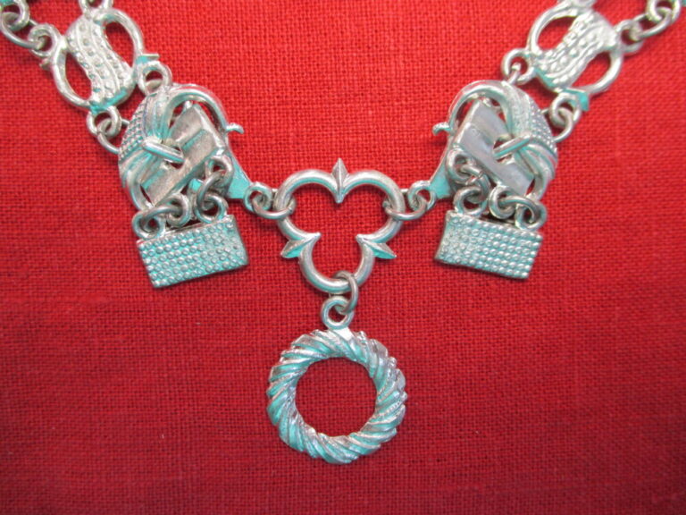 Livery Collars and Necklaces of Links – Parts for DIY or Full Collars ...