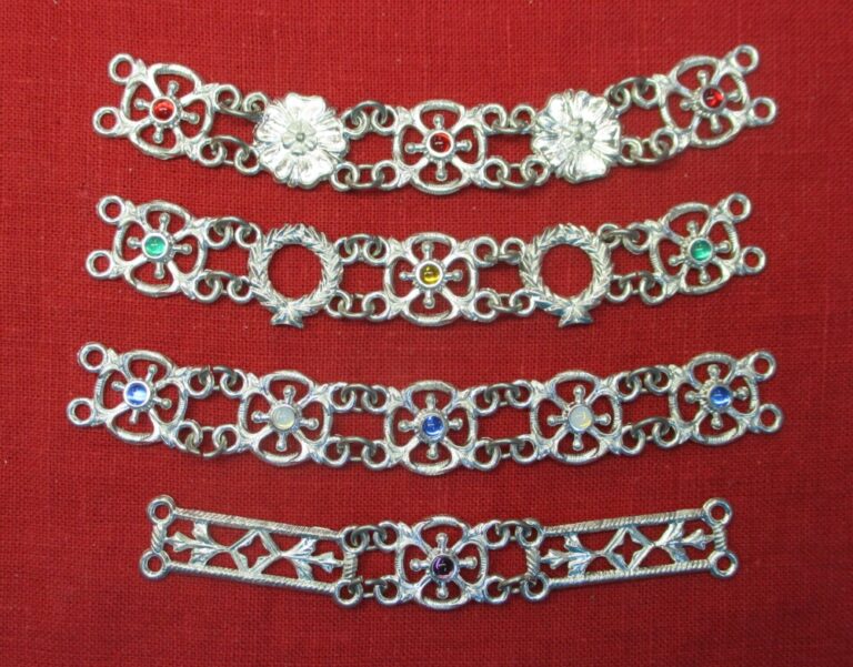 Livery Collars and Necklaces of Links – Parts for DIY or Full Collars ...